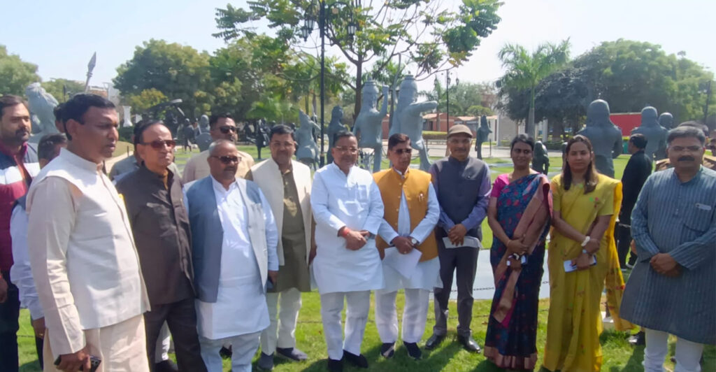 Agra News: Geet Govind Vatika in Agra opens for tourists from today…# ...